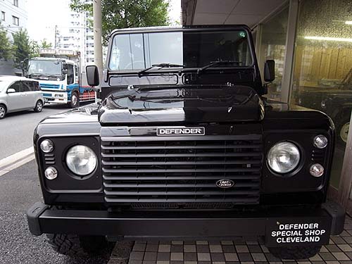 Defender 110 Black 2003 SAS